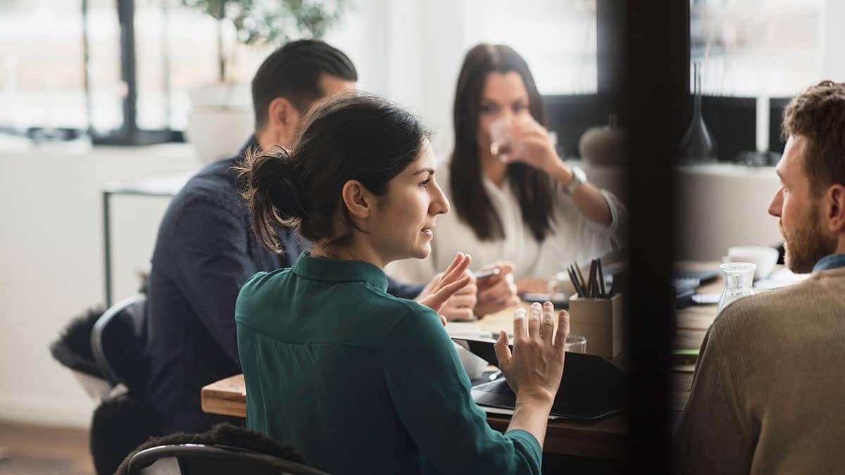 How to answer interview questions using the STAR interview technique ...